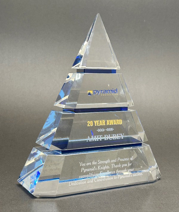 OPTIC CRYSTAL PYRAMID